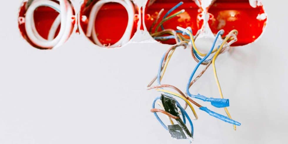 What are Ungrounded Outlets? | Expert Electric